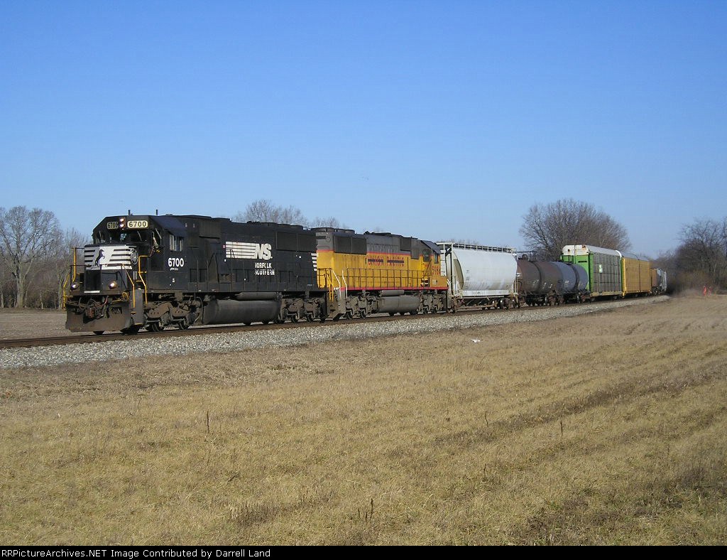 NS 6700 On NS 143 Eastbound